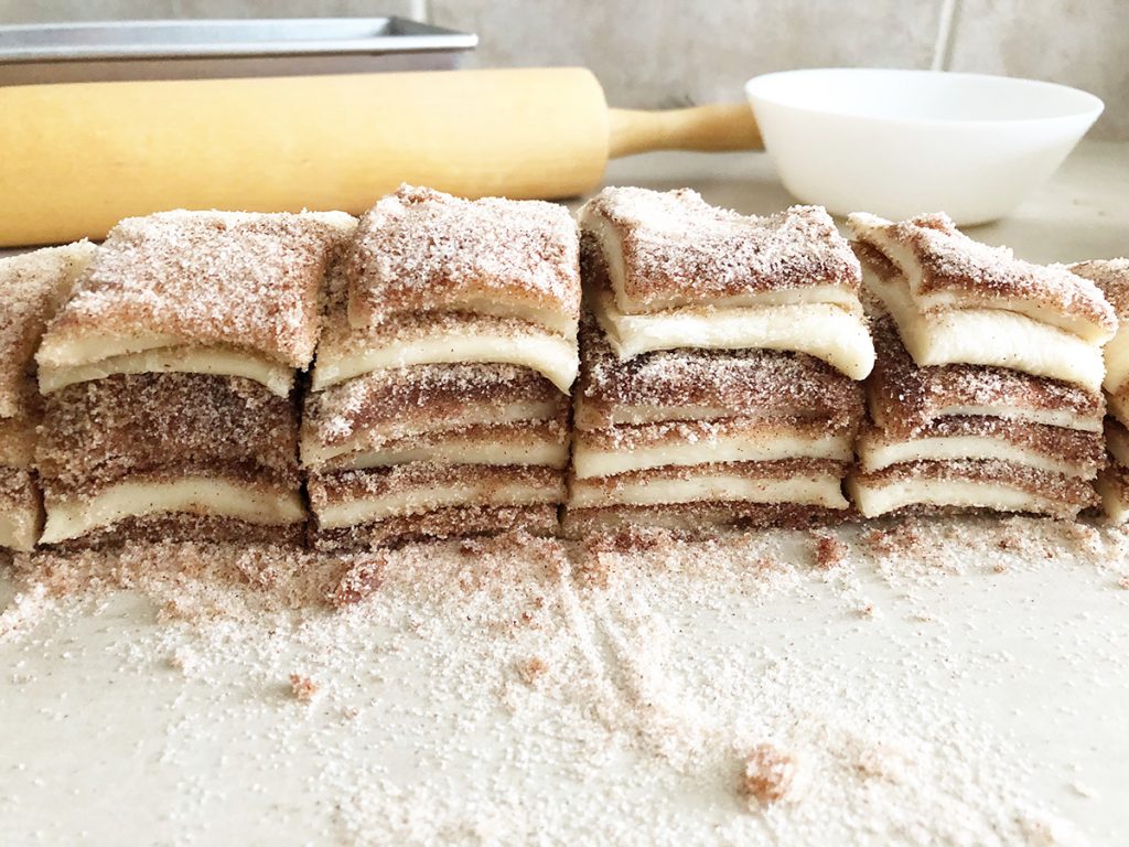 Cinnamon Sugar Pull-Apart Bread - A Pretty Life In The Suburbs