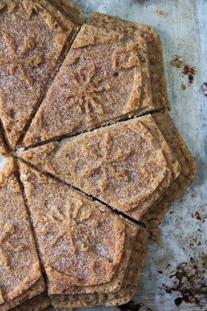Jewish Shortbread Cookie Pie - A Pretty Life In The Suburbs