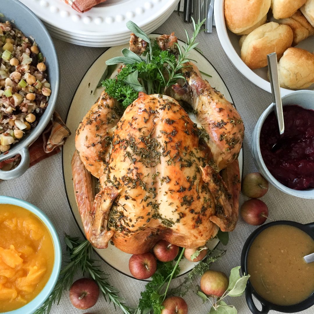 Fall Table Decor Ideas - A Pretty Life In The Suburbs