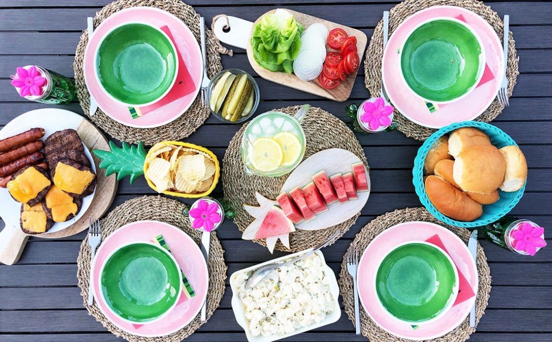 Family Friendly Outdoor Entertaining - A Pretty Life In The Suburbs