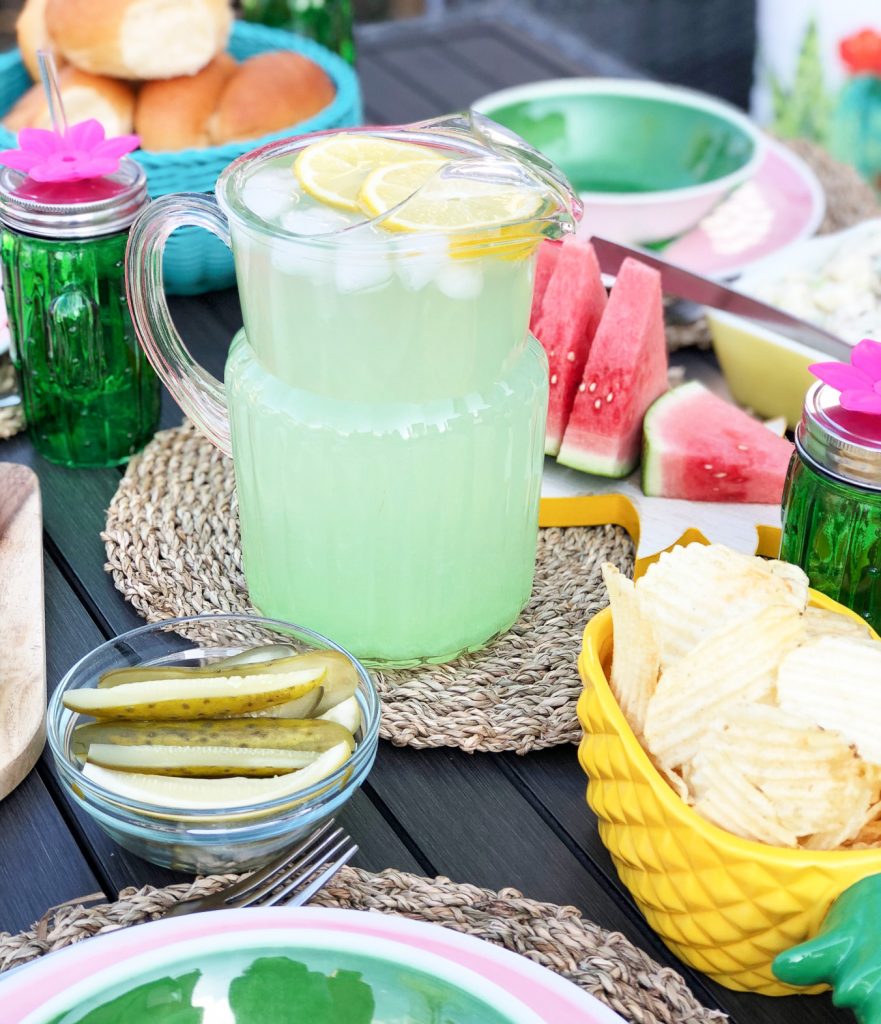 Family Friendly Outdoor Entertaining - A Pretty Life In The Suburbs