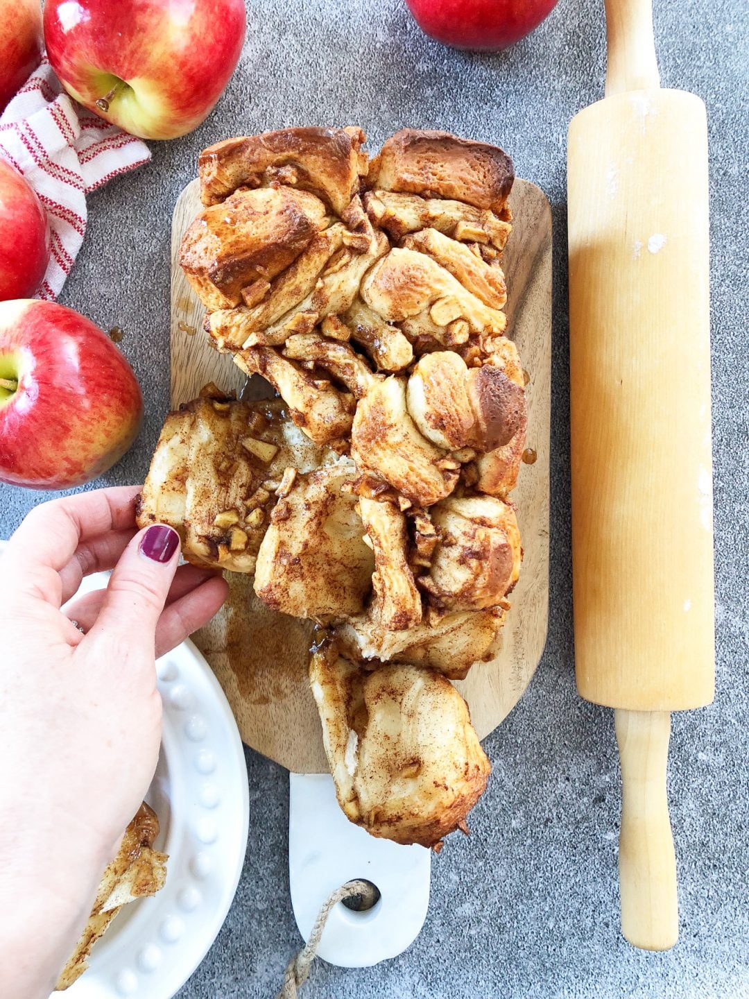 Cinnamon Apple Pull-Apart Bread - A Pretty Life In The Suburbs