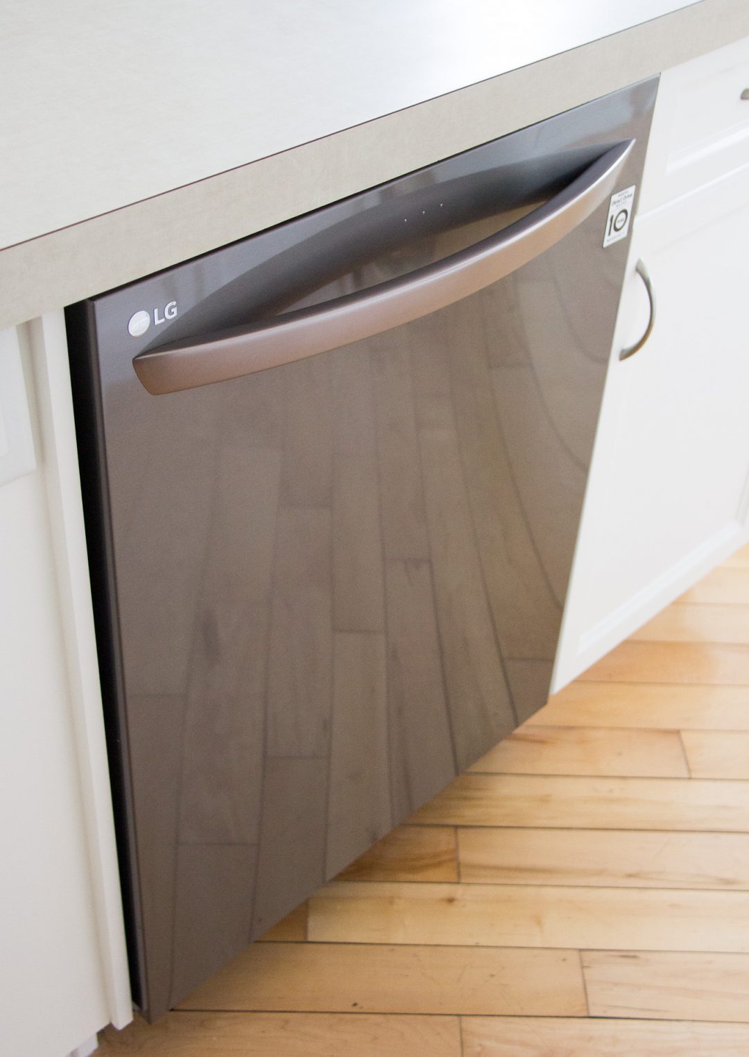 Product Review: LG QuadWash TrueSteam Dishwasher - A Pretty Life In The ...