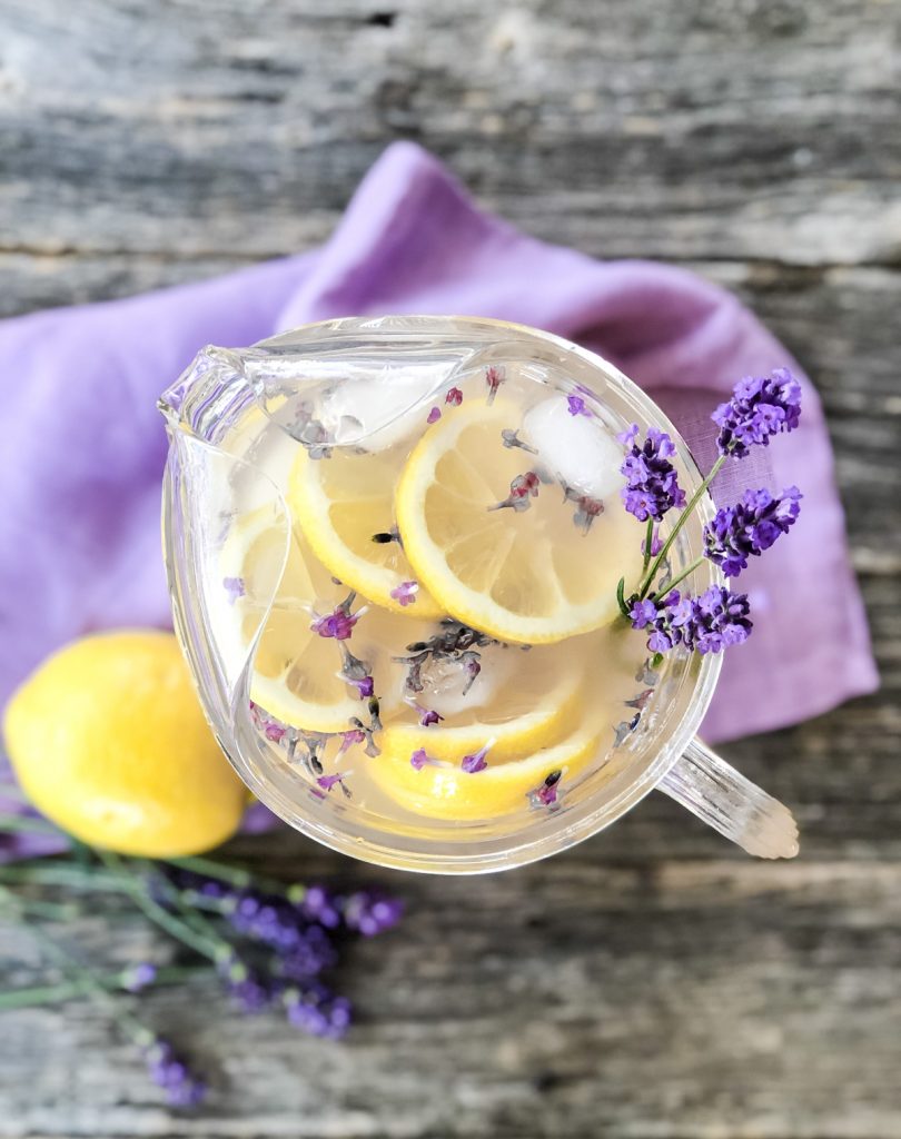 Lavender Tea Lemonade - A Pretty Life In The Suburbs