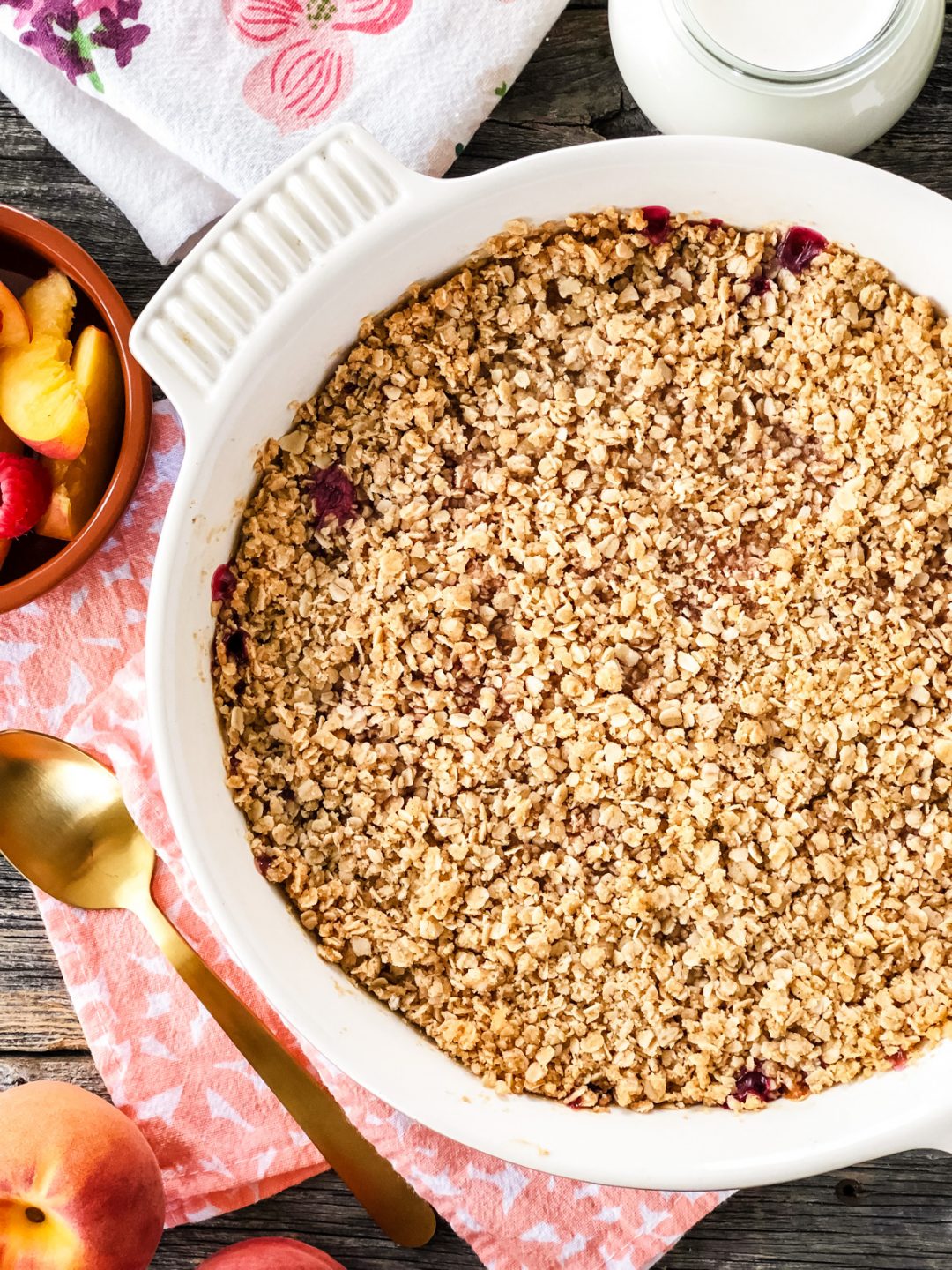 Peach Raspberry Crisp - A Pretty Life In The Suburbs
