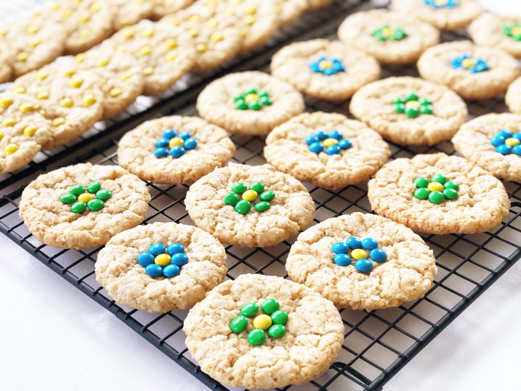 Summer Sunshine Oatmeal Cookies - A Pretty Life In The Suburbs