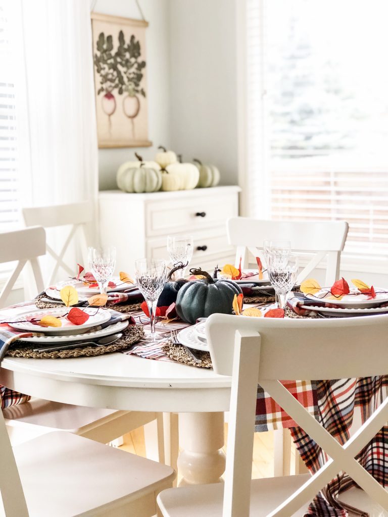 7 Tips for a Simple Fall Tablescape - A Pretty Life In The Suburbs
