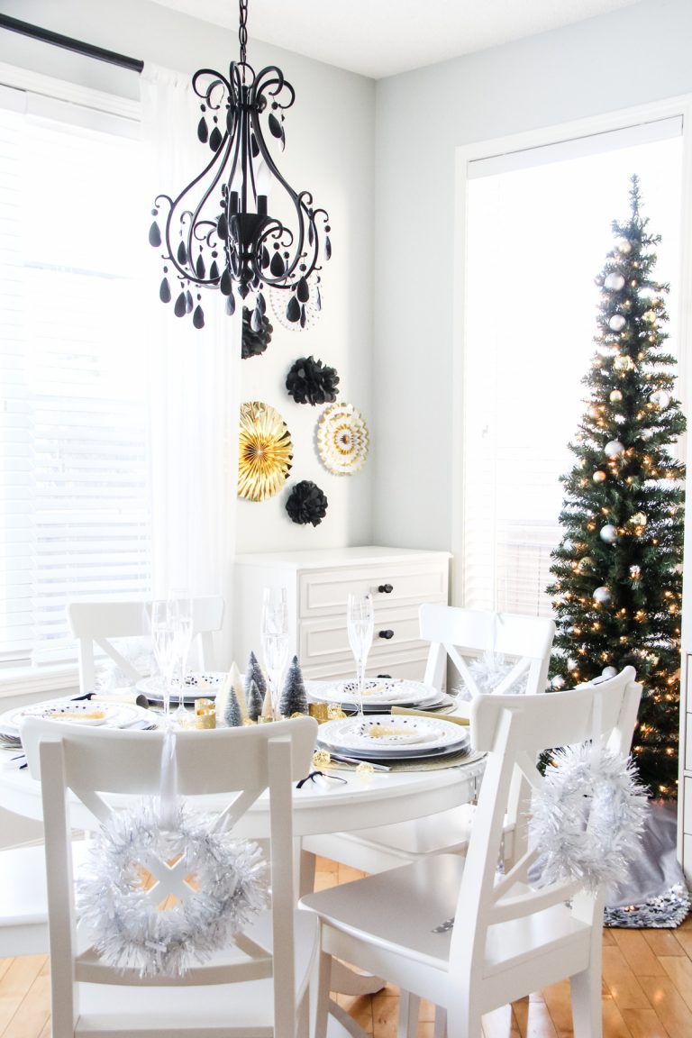 An Easy New Year's Eve Table - A Pretty Life In The Suburbs