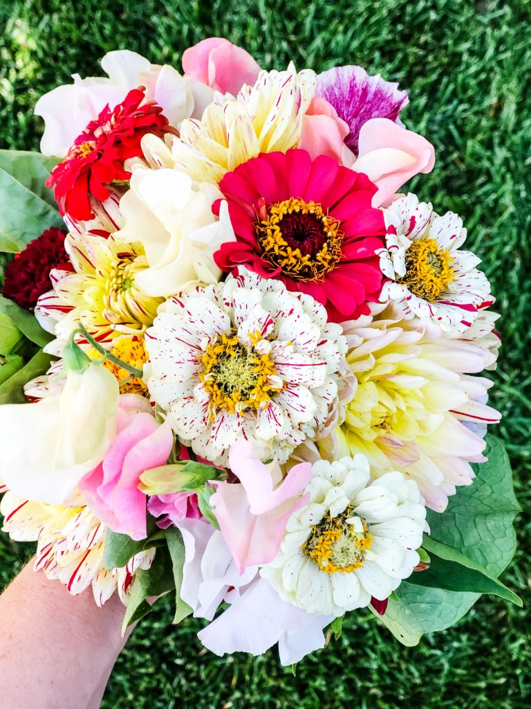 Cut Flower Garden Bouquets - A Pretty Life In The Suburbs