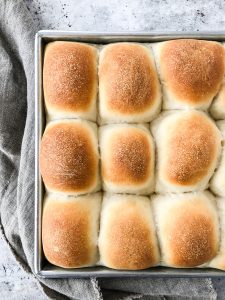 Homemade Bread Machine Dinner Buns - A Pretty Life In The Suburbs