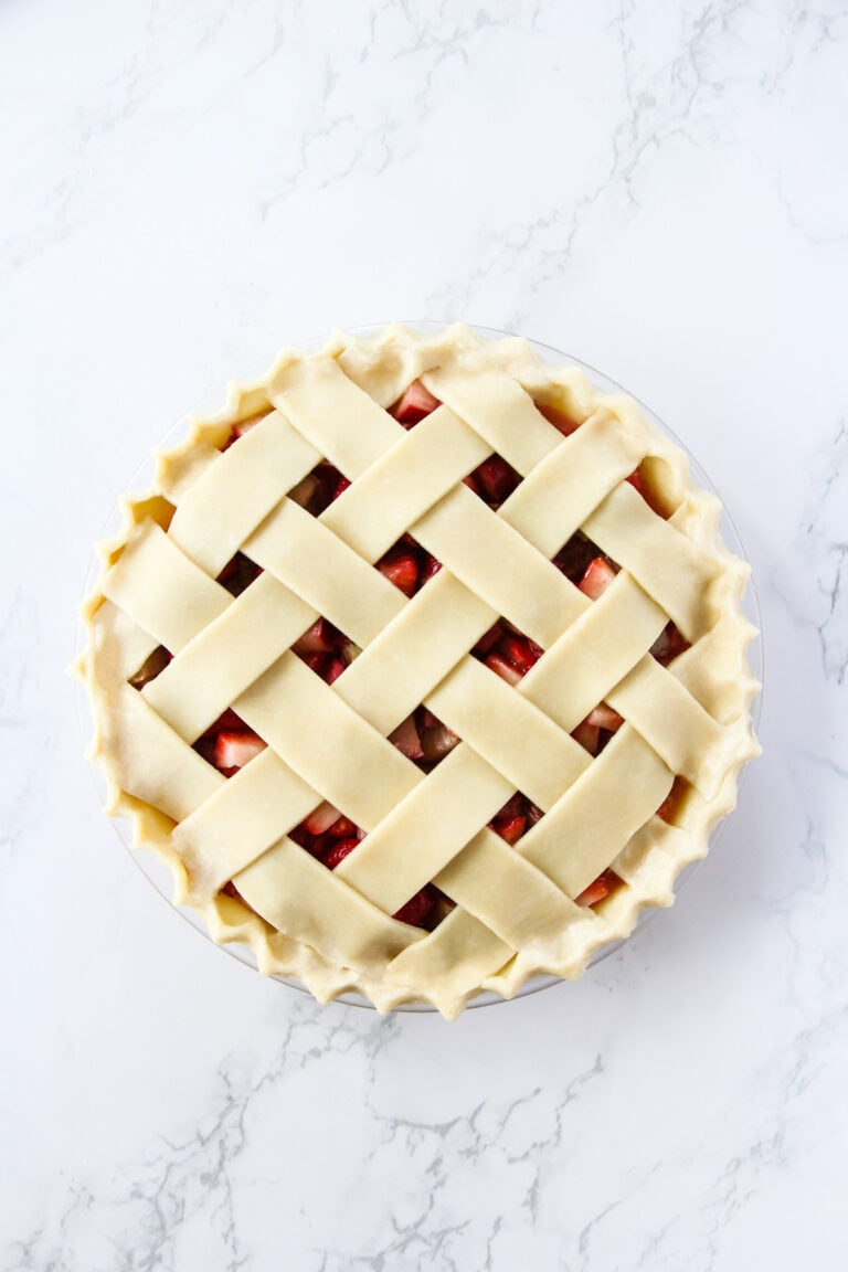 How to Make a Lattice Pie Crust - A Pretty Life In The Suburbs