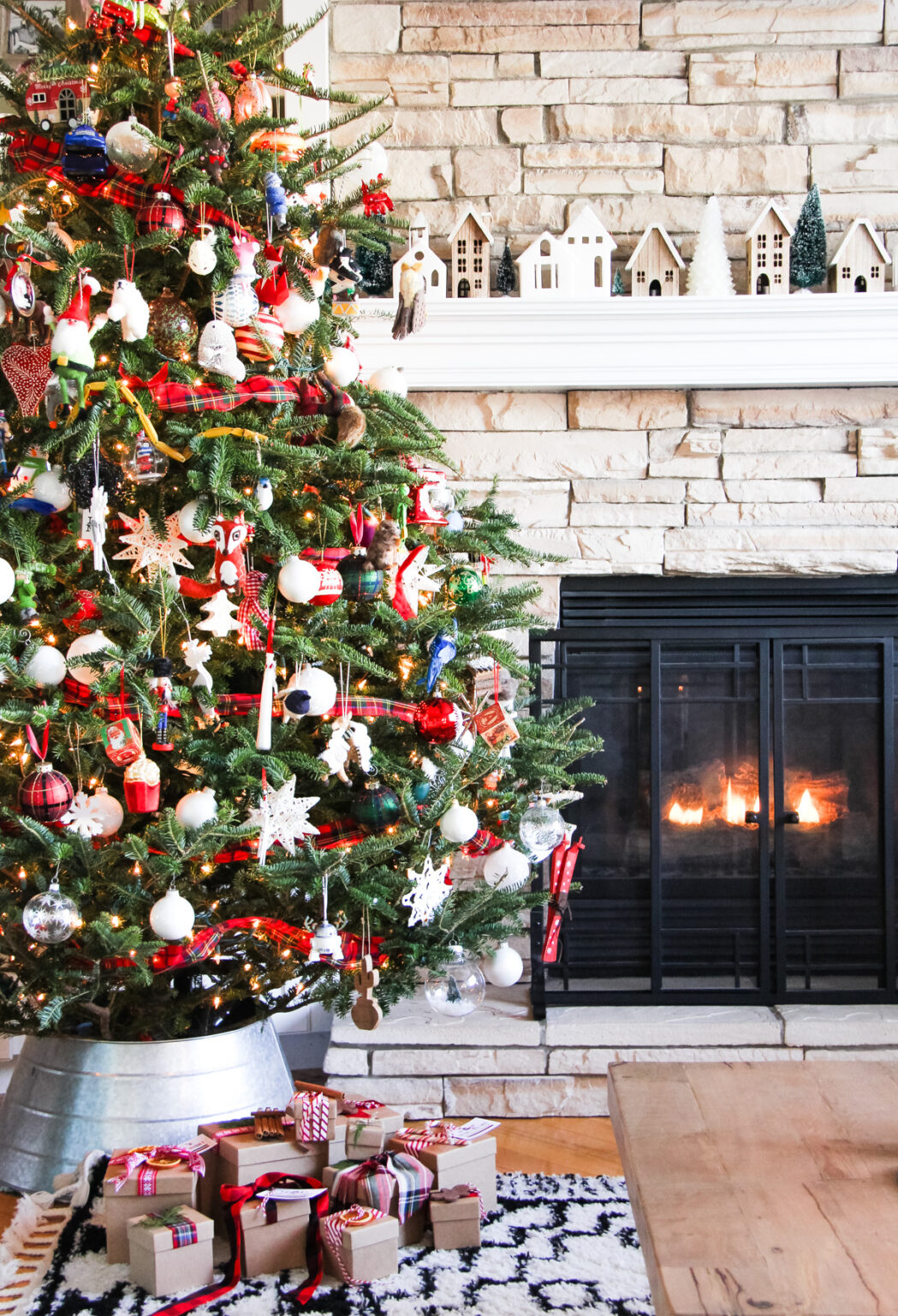 Cozy Christmas Home Tour - A Pretty Life In The Suburbs