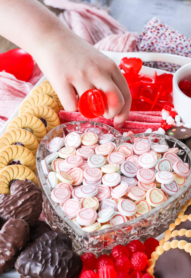 Easy Dollar Store Valentine's Day Candy Board - A Pretty Life In The ...