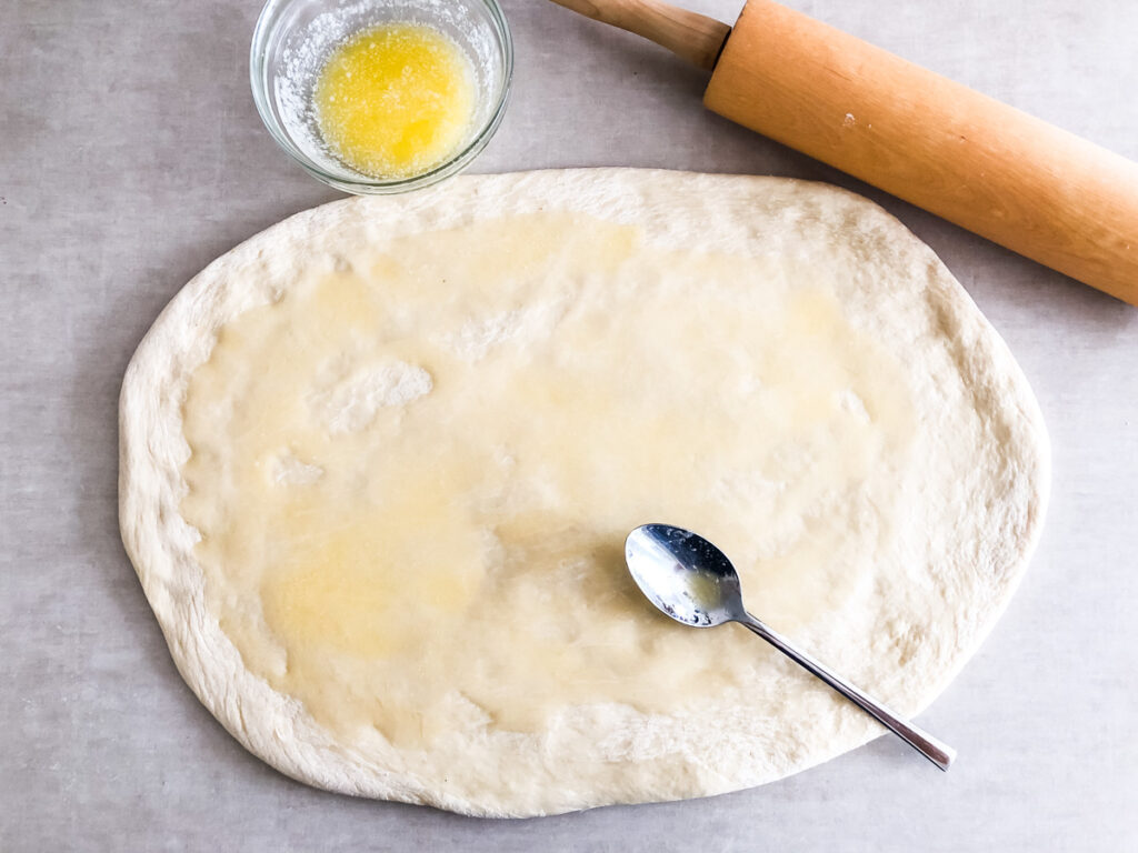 Gooey Bread Machine Cinnamon Buns - A Pretty Life In The Suburbs