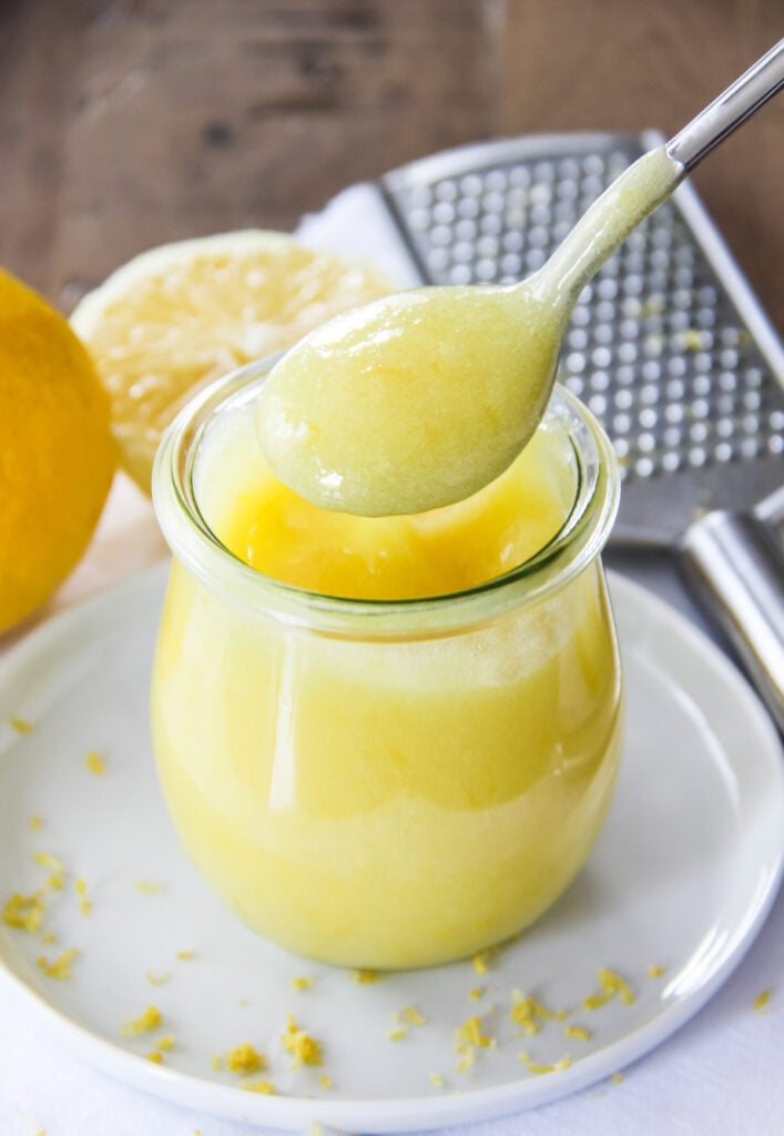 Easy Lemon Curd Recipe - A Pretty Life In The Suburbs