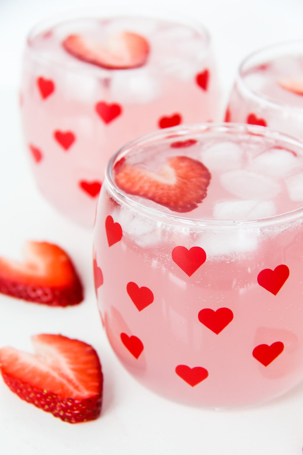Valentine's Day Pink Lemonade Party Punch - A Pretty Life In The Suburbs
