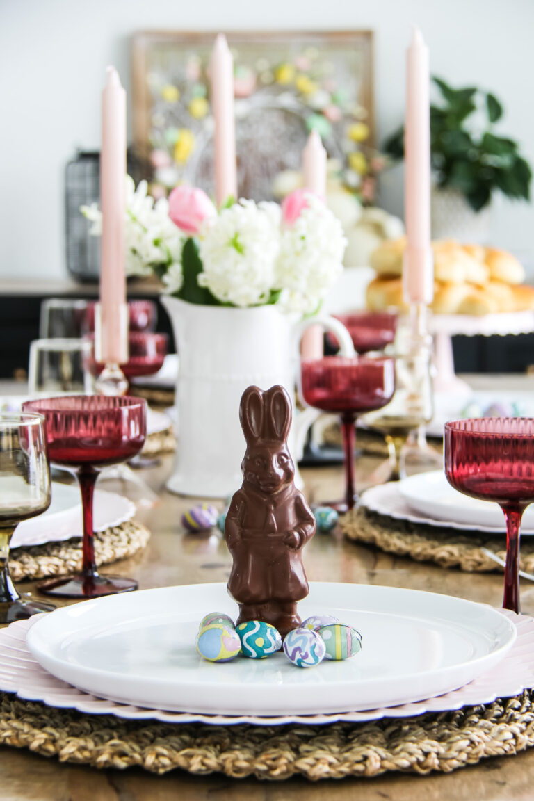 Simple and Cheerful Easter Table Decor Ideas - A Pretty Life In The Suburbs
