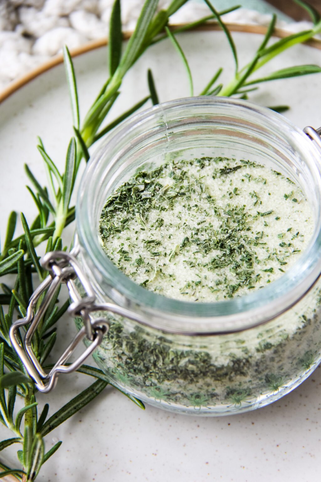 Basil Salt Recipe - A Pretty Life In The Suburbs