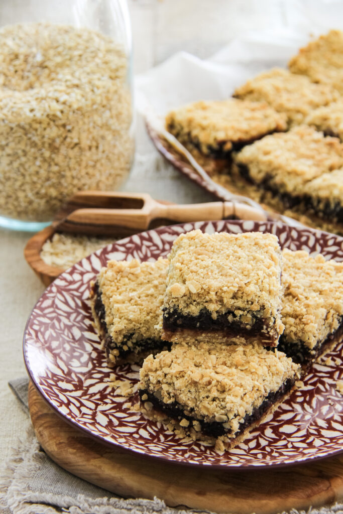 Classic Date Squares - A Pretty Life In The Suburbs